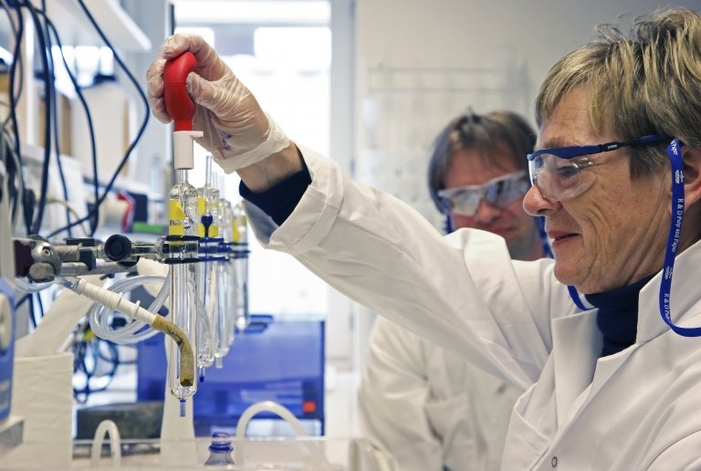 Forum Branżowe | Akzo Nobel liczy na powłoki Sikkens portal branży stolarki