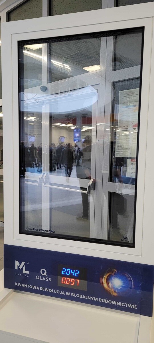 Forum Branżowe | Ruszyła pierwsza na świecie fabryka przeziernych szyb ...