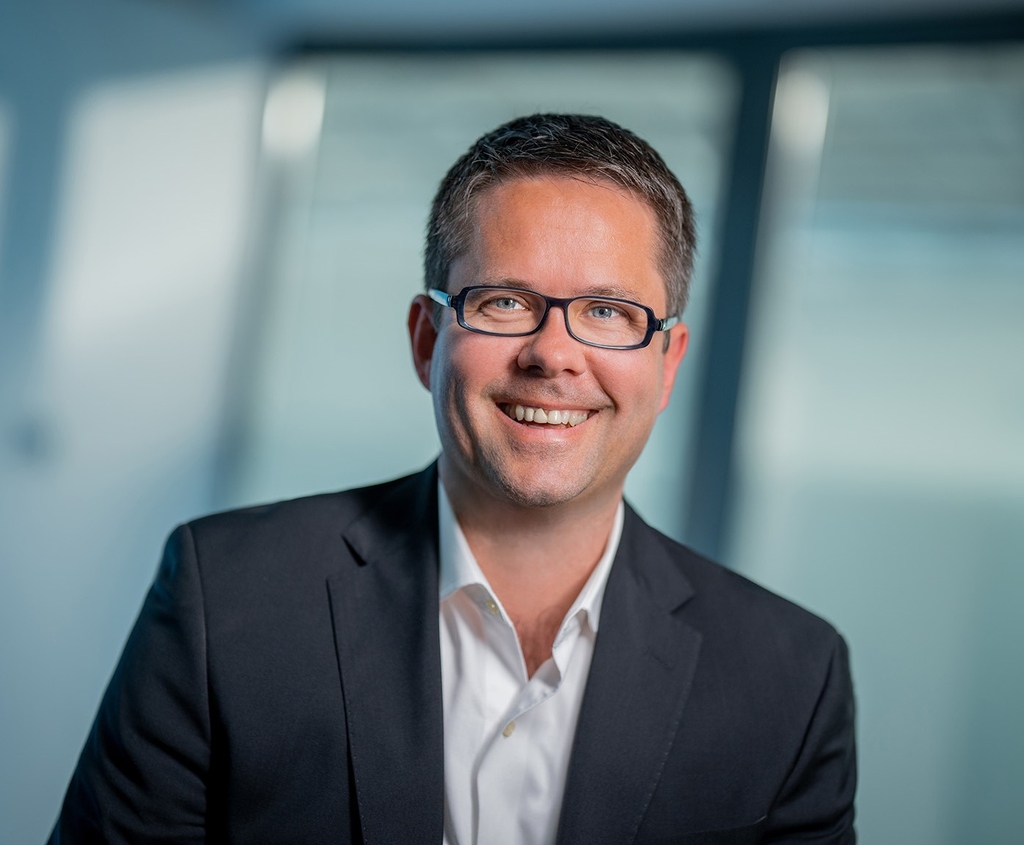 Forum Branżowe | Zmarł Karl Rudolf Mankel, właściciel Dormakaby portal ...