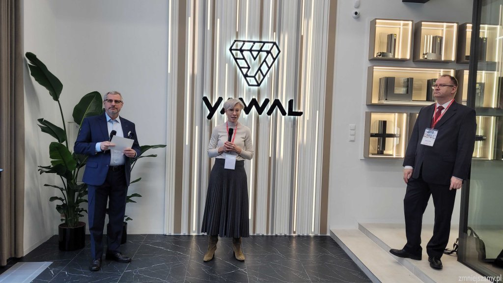 Forum Branżowe | Yawal otwiera showroom w Warszawie portal branży stolarki