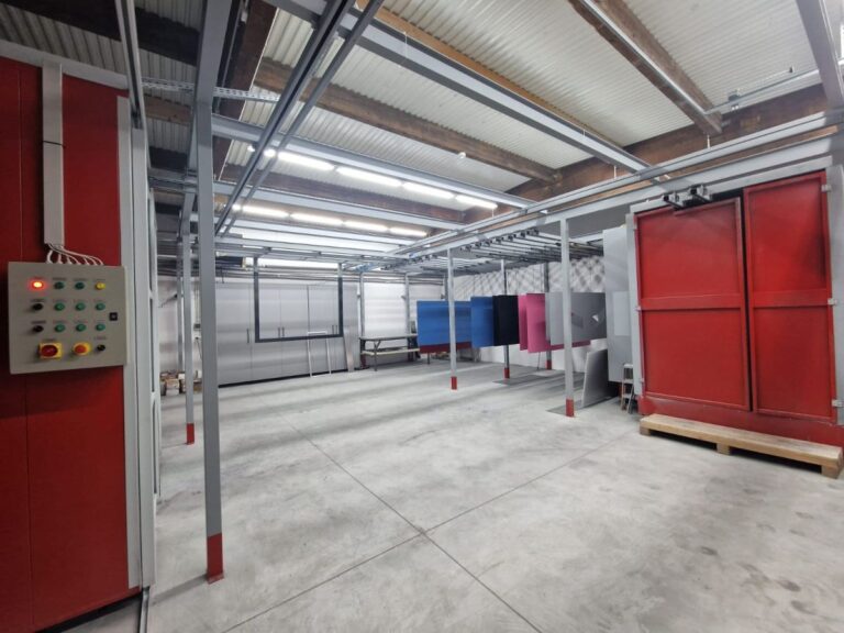 Forum Branżowe | Veyna już pracuje w nowej lakierni portal branży stolarki